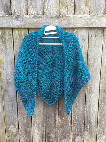 Ravelry: Textured Triangle Shawl pattern by Diane Moyer