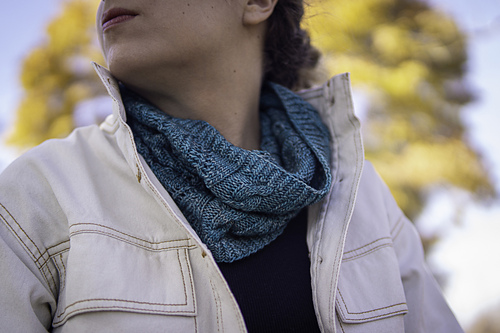 Ravelry: Salty Mermaid Cowl pattern by Erica Lange