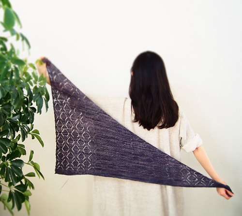 Ravelry: Volute pattern by Nadia Crétin-Léchenne