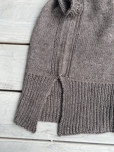 Ravelry: muka pullover pattern by eri shimizu