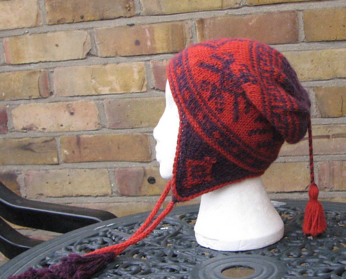 Ravelry: Tasselled Chullo pattern by Erssie