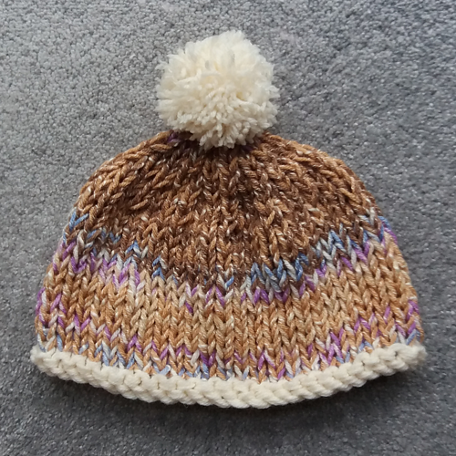 Ravelry: Thistle Tints Hat pattern by Esther Kate