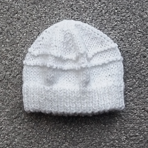 Ravelry: Garter Ridge Baby Beanie pattern by Esther Kate