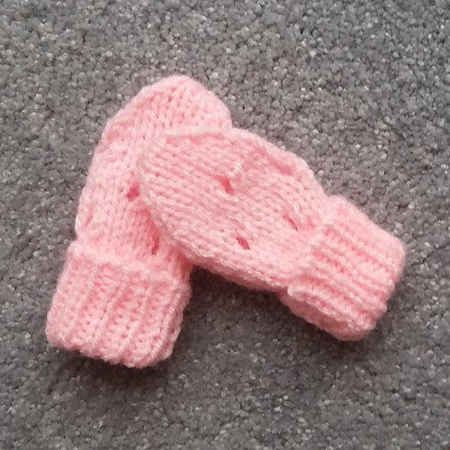 Ravelry: Pink Set pattern by Esther Kate