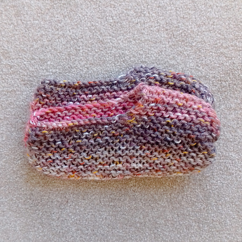 Ravelry: Mojo Slippers pattern by Esther Kate