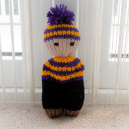 Ravelry: Knifty Doll pattern by Esther Kate