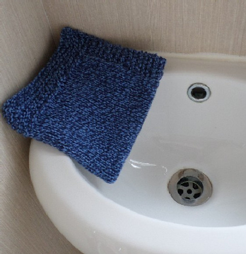 Ravelry: Garter Edge Wash Cloth pattern by Esther Kate