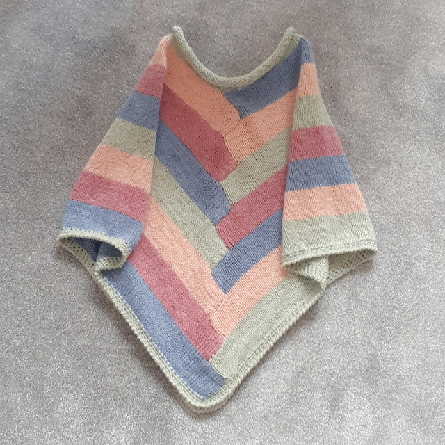 Ravelry: Log Cabin Poncho pattern by Esther Kate