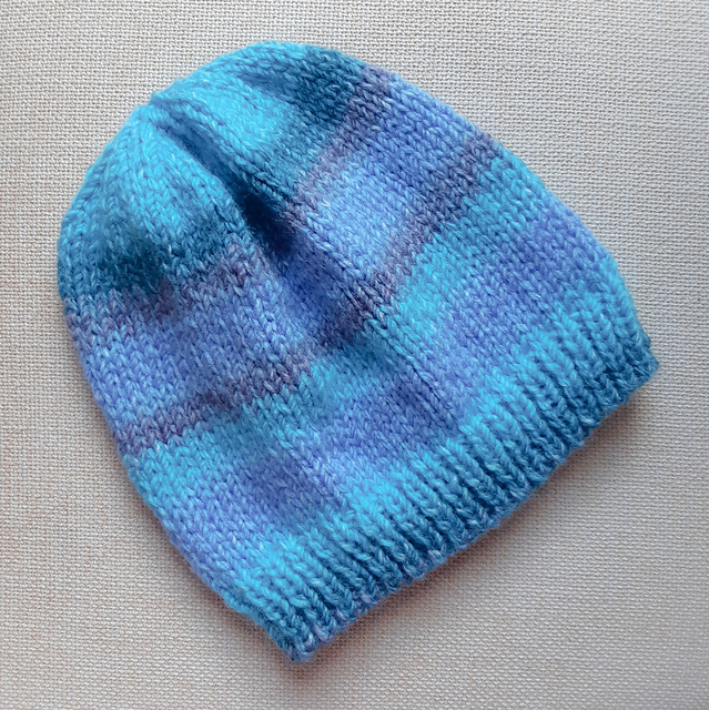Ravelry: Aquamarine Hat pattern by Esther Kate