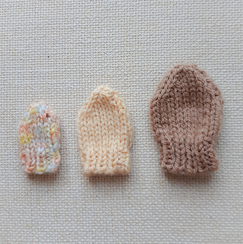 Ravelry: Mittens for Doll pattern by Esther Kate