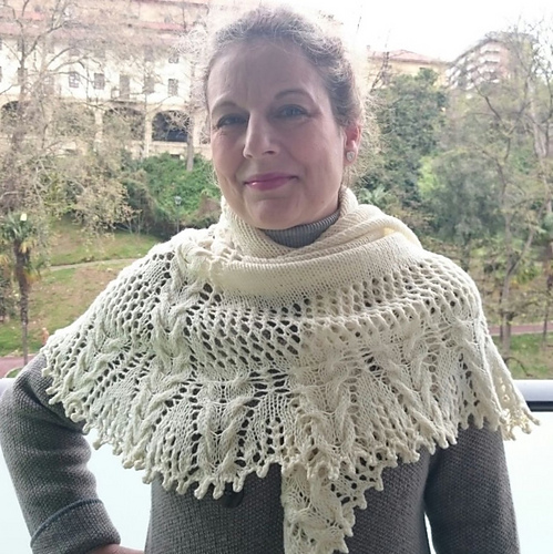 [FO] Lace Croeso Shawlette - took me forever!! : r/knitting