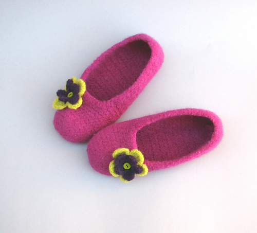 Ravelry: Crochet Felted slippers pattern by Eva Unger