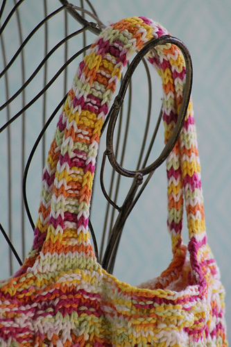 Ravelry: Chevron Market Bag pattern by Gretchen Tracy