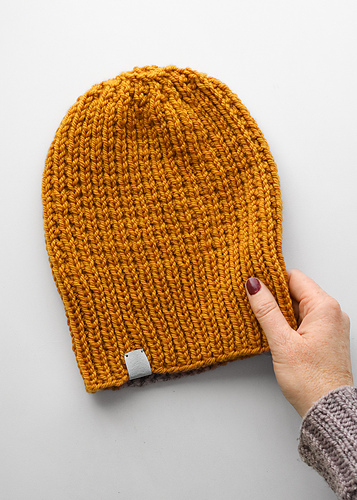 Ravelry: Roxana Reversible Beanie pattern by Heather Walpole