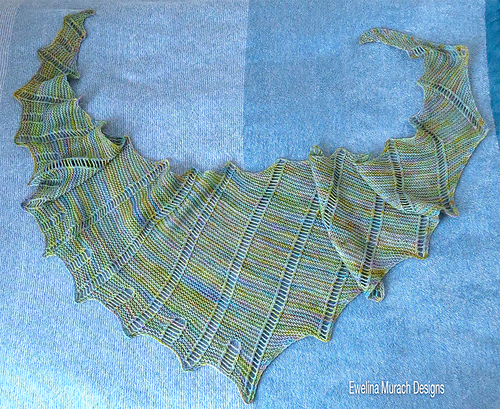 Ravelry: Dragon Wing pattern by Ewelina Murach
