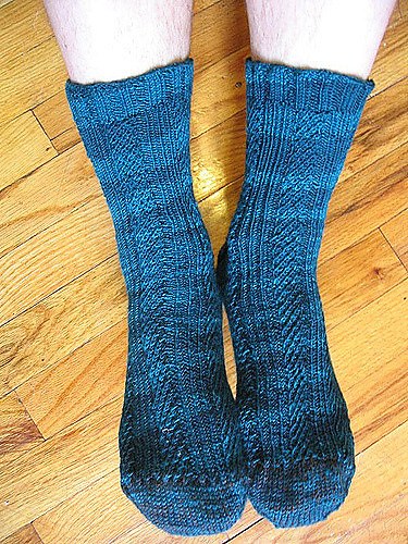 Ravelry: Diagonal Rib Socks pattern by Ann Budd