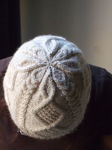 Ravelry: Sherry's Toque pattern by Preeti Chugha