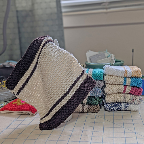 Ravelry: Color Edge Dishcloth Trio pattern by Debbie Trainor