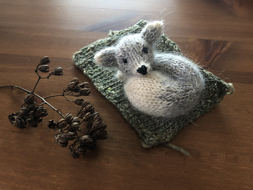 Ravelry: Cozy Little Fox pattern by Sydney Leck