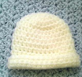 Ravelry: Stillborn Baby Hat / Micro Premie Hat pattern by Faded Lace