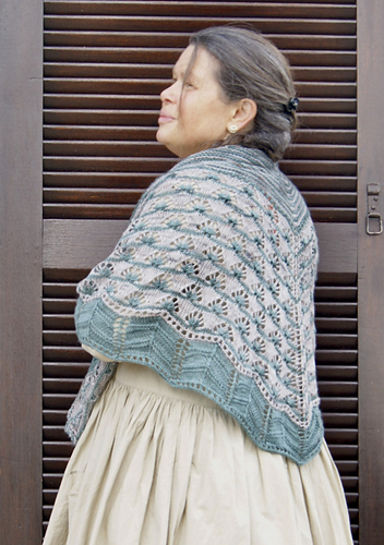 Ravelry: Unverblümt Tuch pattern by FadenStille