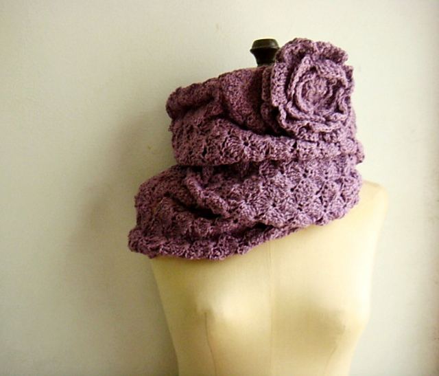Ravelry: Purple Dream- Easy Crochet Cowl with Flower pattern by faima ...