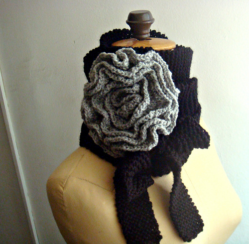 Ravelry: The Knitted Flower pattern by faima othman