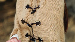 Ravelry: Camel Cape pattern by Alyce Benevides & Jaqueline Milles