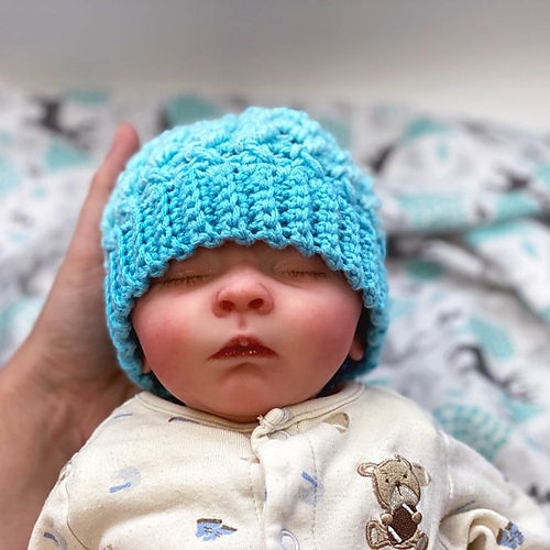 Ravelry: Ombre Baby Hat pattern by Amanda Saladin