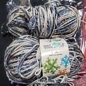 Ravelry: Yarn Bee Snowflake Wool Blend