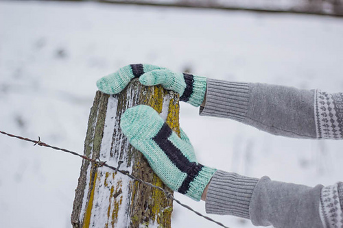 Ravelry: Block Mittens pattern by Jenise Hope
