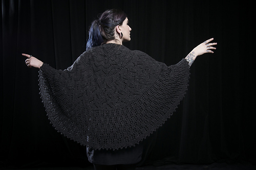 Ravelry: Vaka pattern by Caitlin ffrench