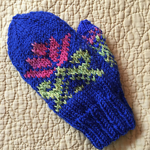 Ravelry: Water Lily Mittens pattern by Settlers Grove Designs