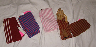 Ravelry: Garter Hand Mitts pattern by Duffy Stephens