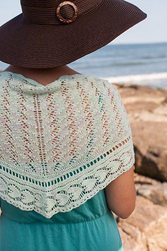 Ravelry: Flyleaf Shawlette pattern by Michelle Miller