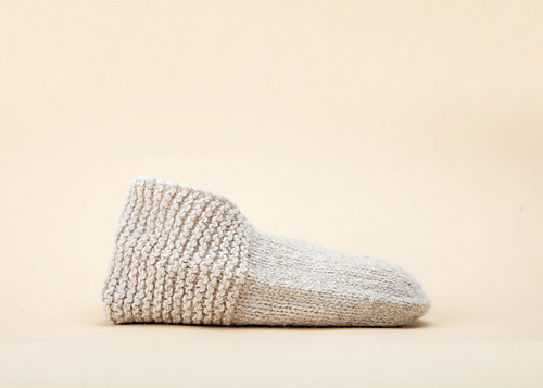 Ravelry: Simple House Slippers pattern by Simone Alexandra Ærsøe