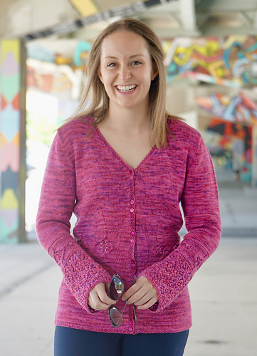 Ravelry: Tintinnabulation pattern by Fiona Ellis