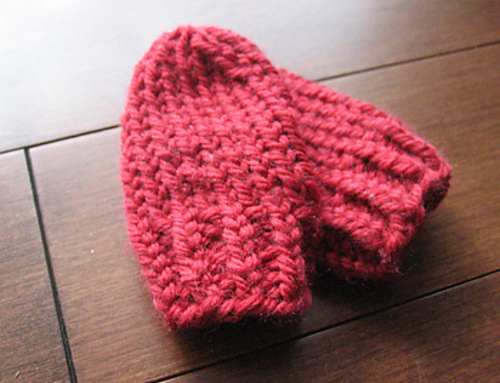 Ravelry: Thumbless Baby Mittens pattern by Flora Cheung