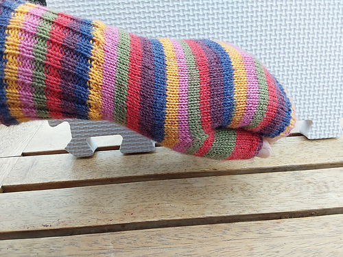 Ravelry: Fingerless Sock Yarn Mittens pattern by Sue Beard