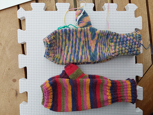 Ravelry: Fingerless Sock Yarn Mittens pattern by Sue Beard
