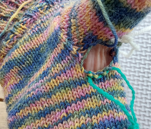 Ravelry: Fingerless Sock Yarn Mittens pattern by Sue Beard