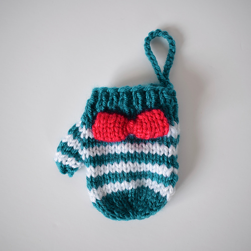 Ravelry: Striped Mini Mittens pattern by Amanda Berry
