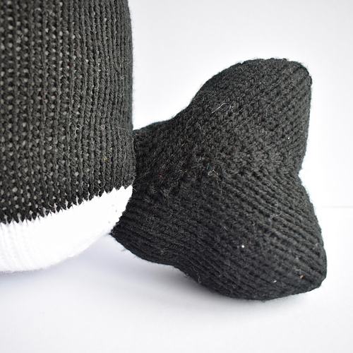 Ravelry: Cute Whale Cushion pattern by Amanda Berry