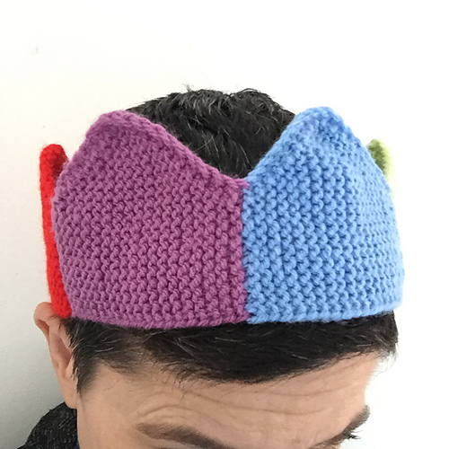 Ravelry: Reusable Christmas Cracker Hat pattern by Amanda Berry