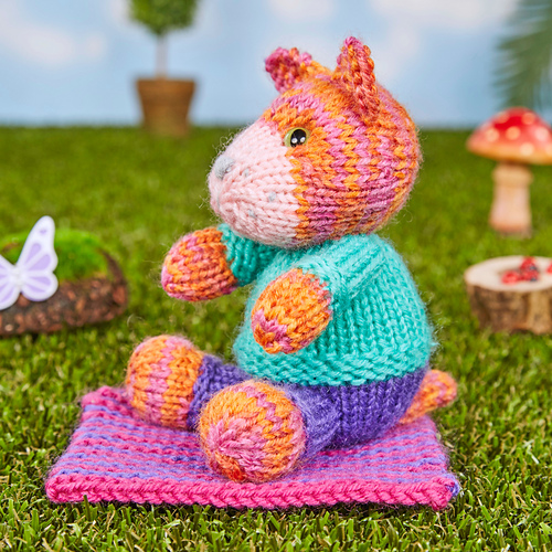 Ravelry: Colin the Cat pattern by Amanda Berry