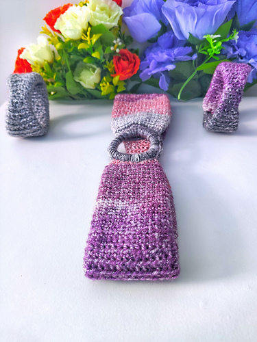 Ravelry: Arewa Bracelet pattern by Susanna Biaye