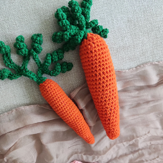 Ravelry: Carrots pattern by Susanna Biaye