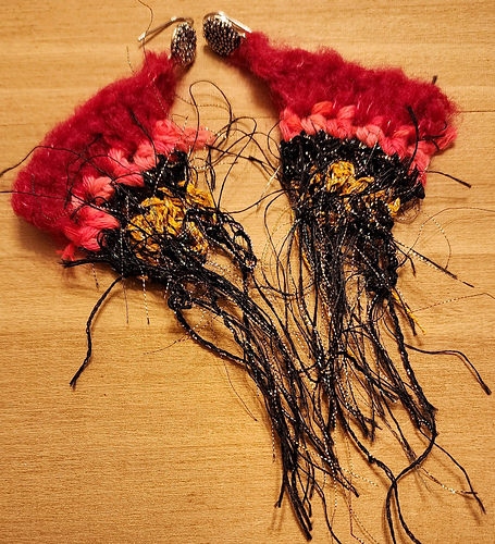 Ravelry: Artistica Textured Earrings pattern by Emmy Tofa