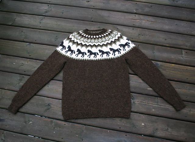 Ravelry: frazzledknitter's Horse Sweater