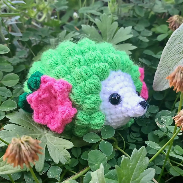 Ravelry: Shaymin pattern by Jenni Frencham